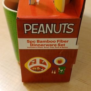 Peanuts | Dining | Peanuts Snoopy 5pc Bamboo Fiber Kids Dinnerware Set ...
